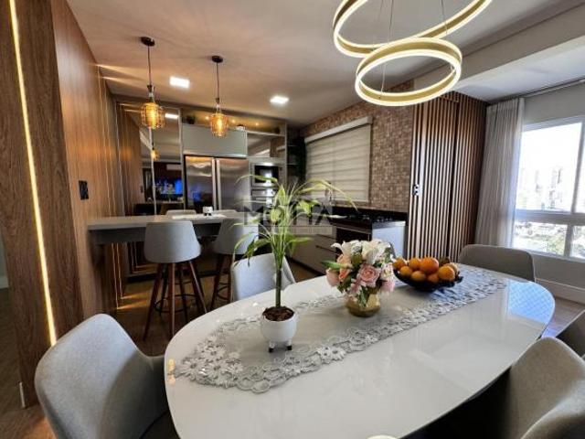 Apartamento para Venda em Erechim, Centro, 2 dormitórios, 1 suíte, 2 banheiros, 3 vagas