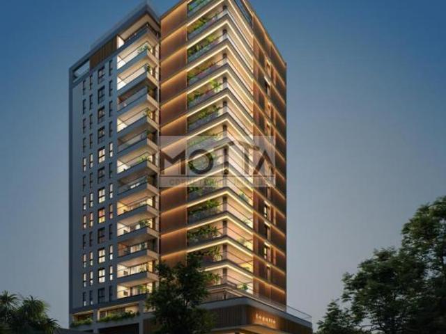 Apartamento para Venda em Erechim, Centro, 3 dormitórios, 3 suítes, 2 vagas