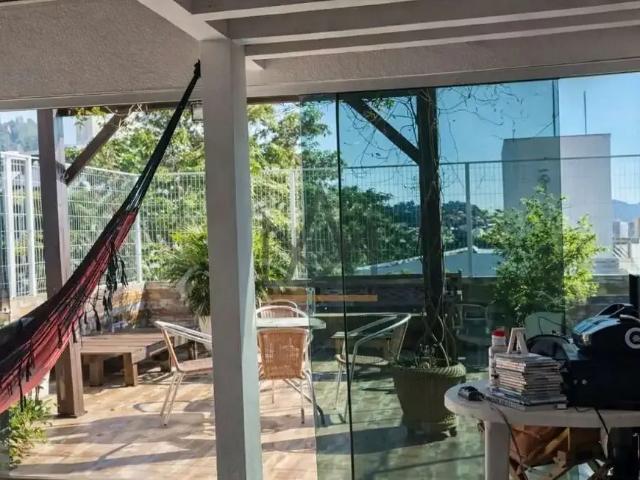 Apartamento para Venda em Florianópolis/SC Trindade 3 Quartos
