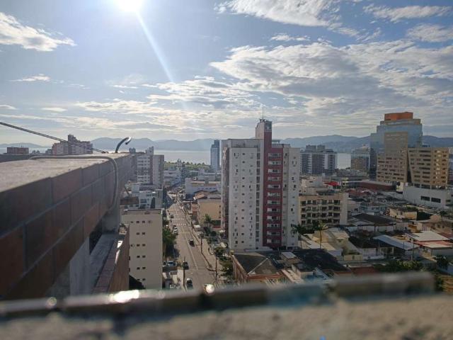 Apartamento para Venda em Florianópolis/SC Canto 3 Quartos