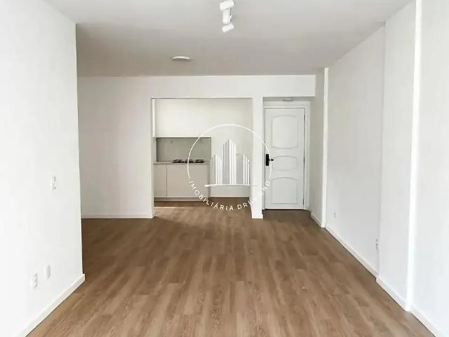 Apartamento para Venda em Florianópolis/SC Centro 3 Quartos