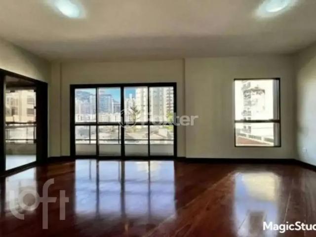 Apartamento para Venda em Florianópolis/SC Centro 4 Quartos