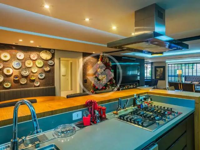 Apartamento para Venda em Florianópolis/SC Centro 4 Quartos