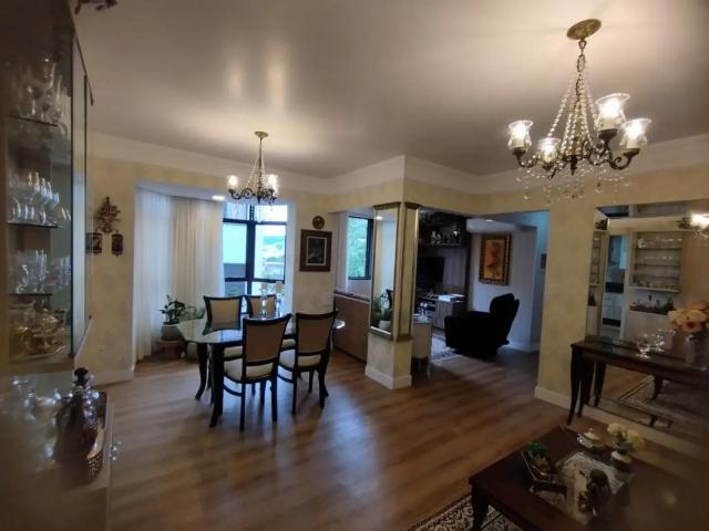Apartamento para Venda em Florianópolis/SC Coqueiros 3 Quartos