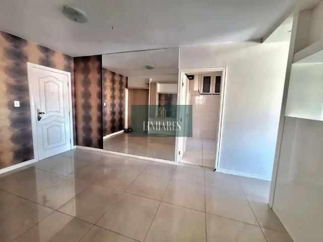 Apartamento para Venda em Florianópolis/SC Coqueiros 3 Quartos
