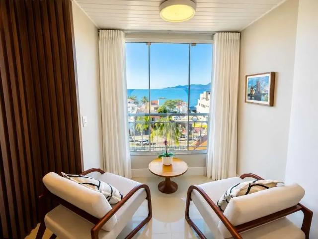 Apartamento para Venda em Florianópolis/SC Coqueiros 2 Quartos