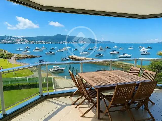 Apartamento para Venda em Florianópolis/SC Coqueiros 4 Quartos