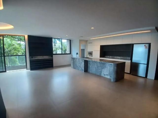 Apartamento para Venda em Florianópolis/SC Jurerê Internacional 3 Quartos