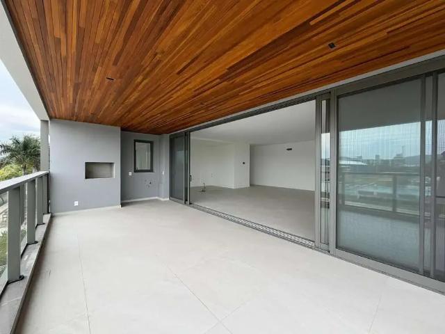 Apartamento para Venda em Florianópolis/SC Jurerê Internacional 3 Quartos
