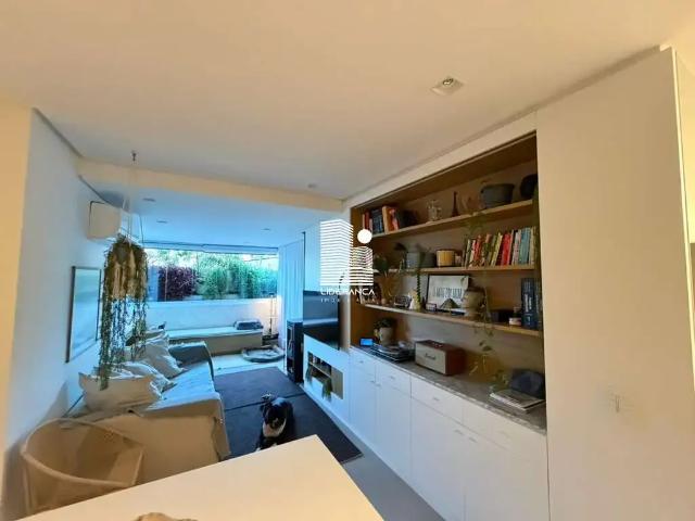 Apartamento para Venda em Florianópolis/SC Pantanal 2 Quartos