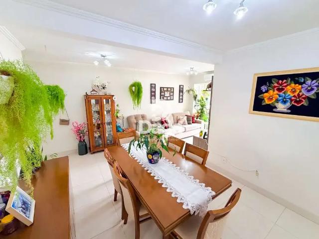 Apartamento para Venda em Florianópolis/SC Pantanal 3 Quartos