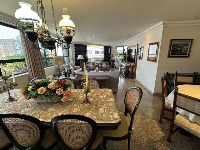 Apartamento para Venda em Fortaleza/CE Meireles 5 Quartos