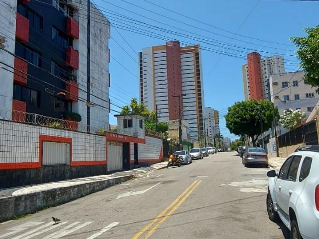 Apartamento para Venda em Fortaleza/CE Fátima 2 Quartos