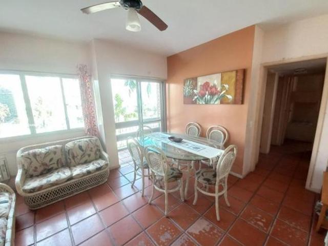 Apartamento para Venda em Guarujá, Enseada, 3 dormitórios, 2 banheiros, 1 vaga