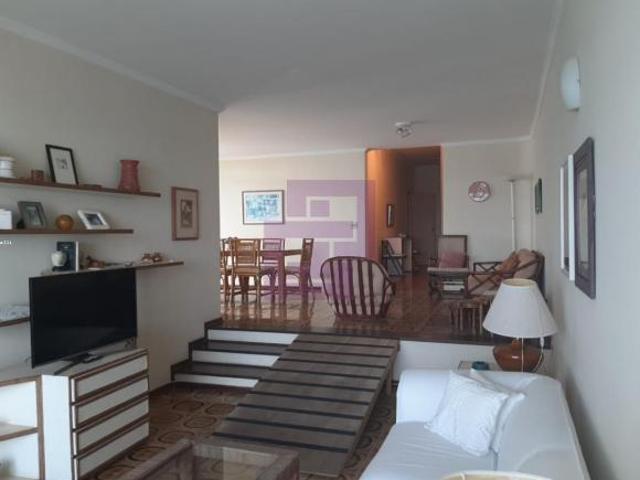 Apartamento para Venda em Guaruja / SP no bairro Pitangueiras