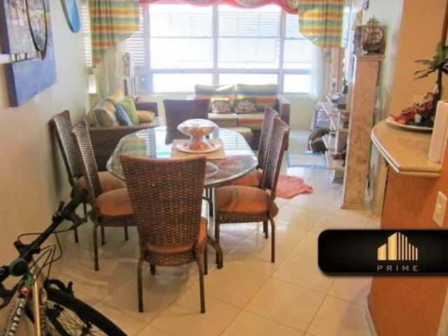 Apartamento para Venda em Guarujá, Praia do Tombo, 2 dormitórios, 1 suíte, 2 banheiros, 1 vaga