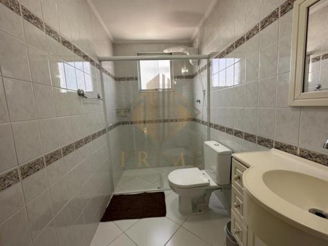 Apartamento para Venda em Guarujá, Praia da Enseada, 1 dormitório, 1 banheiro, 1 vaga