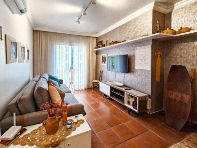 Apartamento para Venda em Guarujá, Praia da Enseada, 2 dormitórios, 2 banheiros, 1 vaga