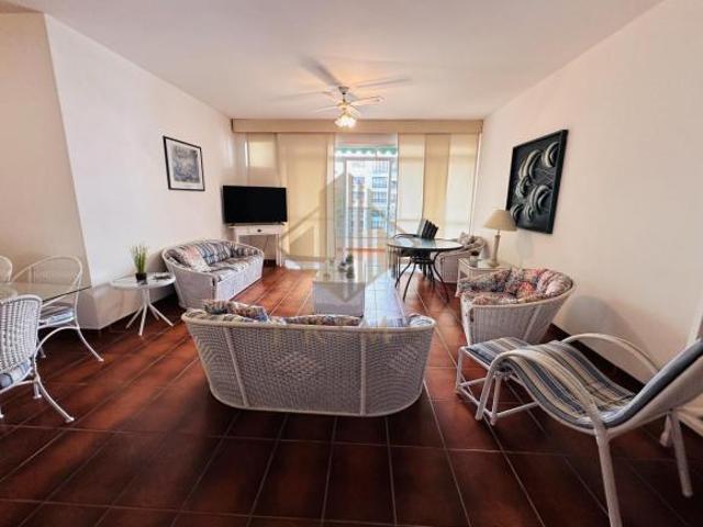 Apartamento para Venda em Guarujá, Praia da Enseada, 3 dormitórios, 1 suíte, 3 banheiros, 2 vagas