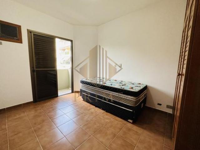 Apartamento para Venda em Guarujá, Praia da Enseada, 3 dormitórios, 1 suíte, 2 banheiros, 1 vaga