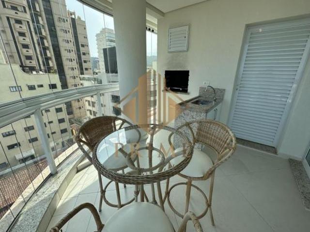 Apartamento para Venda em Guarujá, Praia da Enseada, 3 dormitórios, 3 suítes, 4 banheiros, 2 vagas
