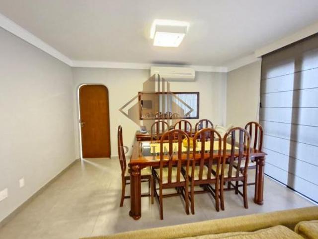 Apartamento para Venda em Guarujá, Praia das Pitangueiras, 3 dormitórios, 1 suíte, 2 banheiros, 1 va