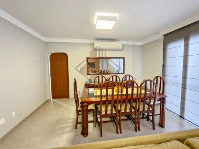 Apartamento para Venda em Guarujá, Praia das Pitangueiras, 3 dormitórios, 1 suíte, 2 banheiros, 1 va
