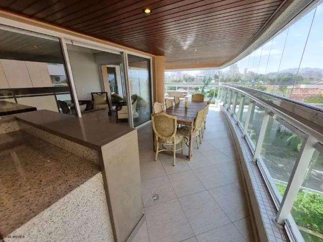 Apartamento para Venda em Guarujá/SP Centro 5 Quartos
