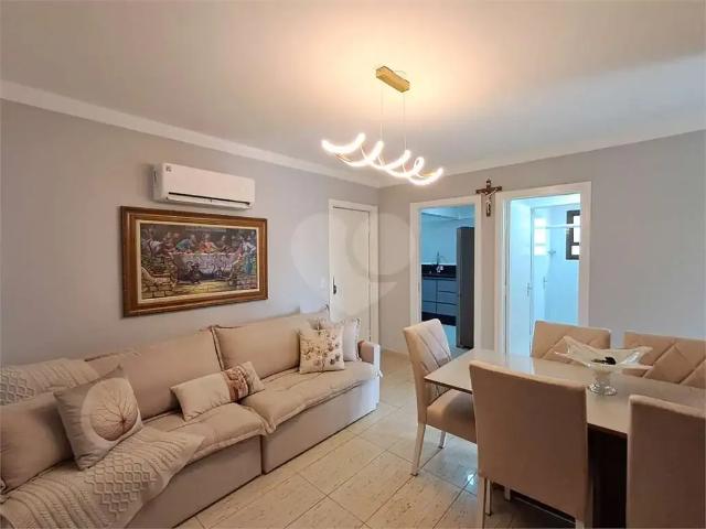 Apartamento para Venda em Guarujá/SP Enseada 2 Quartos