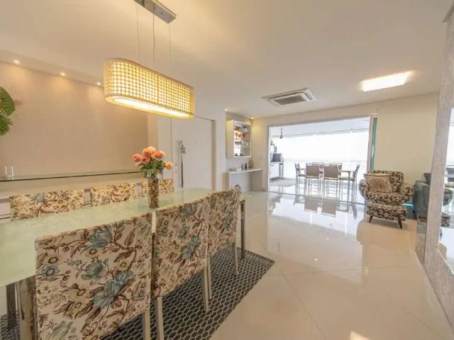 Apartamento para Venda em Guarujá/SP Enseada 3 Quartos