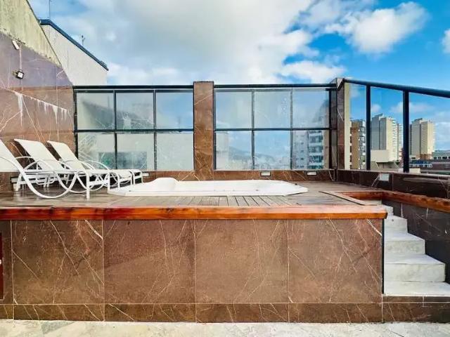 Apartamento para Venda em Guarujá/SP Enseada 3 Quartos