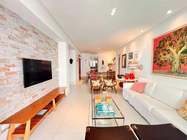 Apartamento para Venda em Guarujá/SP Enseada 3 Quartos