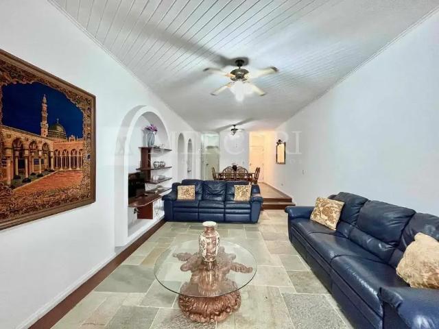 Apartamento para Venda em Guarujá/SP Enseada 3 Quartos