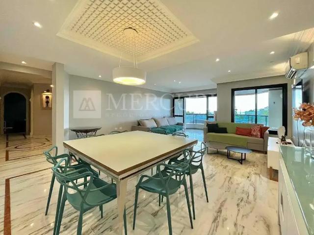 Apartamento para Venda em Guarujá/SP Enseada 3 Quartos