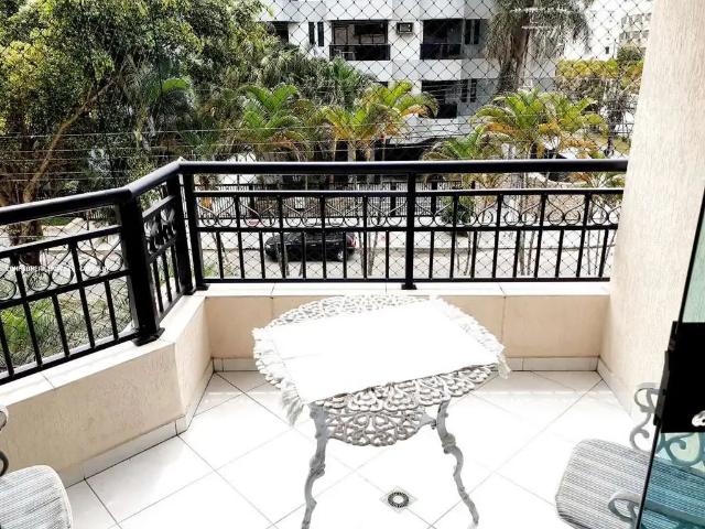 Apartamento para Venda em Guarujá/SP Enseada 3 Quartos