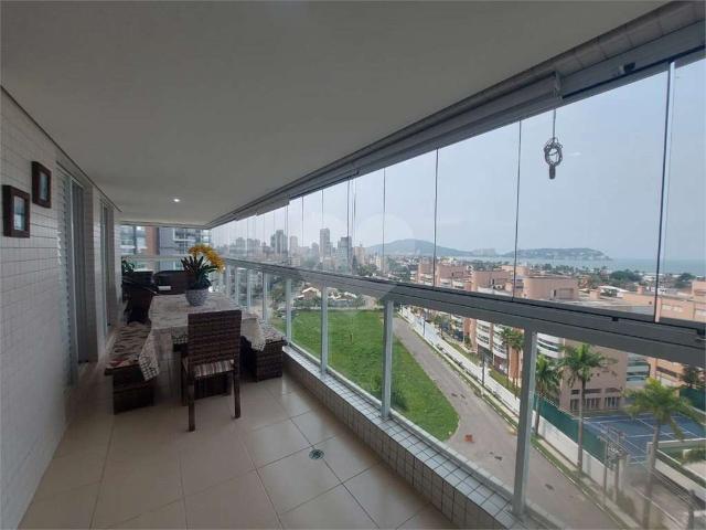 Apartamento para Venda em Guarujá/SP Enseada 3 Quartos