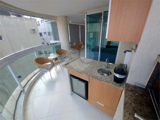 Apartamento para Venda em Guarujá/SP Enseada 3 Quartos