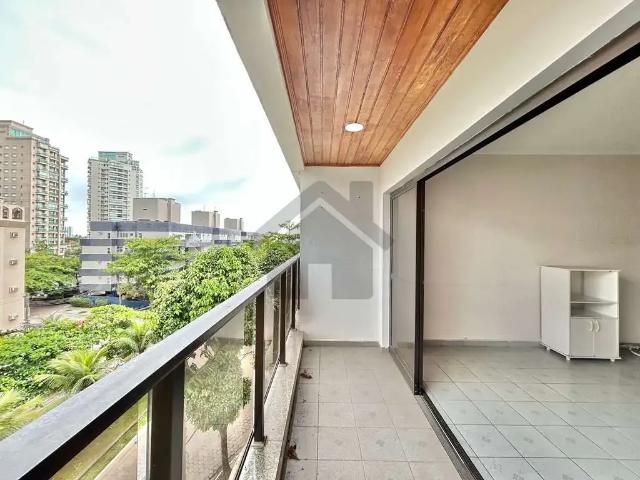 Apartamento para Venda em Guarujá/SP Enseada 4 Quartos