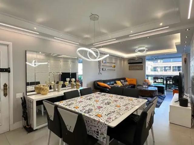 Apartamento para Venda em Guarujá/SP Enseada 4 Quartos