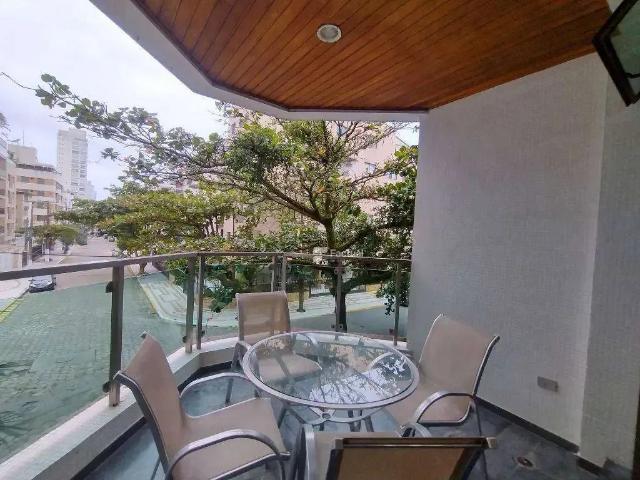 Apartamento para Venda em Guarujá/SP Enseada 4 Quartos