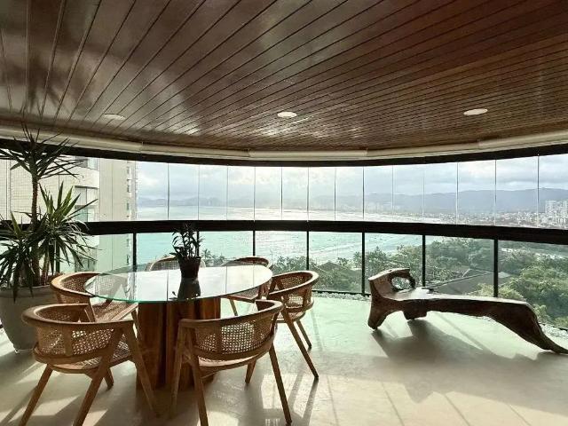 Apartamento para Venda em Guarujá/SP Enseada 4 Quartos