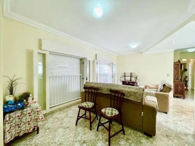 Apartamento para Venda em Guarujá/SP Pitangueiras 3 Quartos