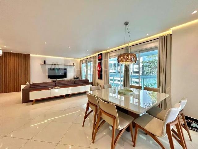 Apartamento para Venda em Guarujá/SP Pitangueiras 3 Quartos