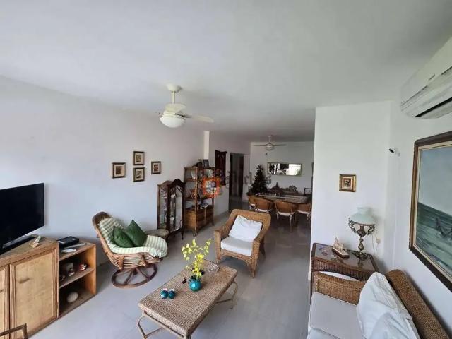 Apartamento para Venda em Guarujá/SP Pitangueiras 3 Quartos