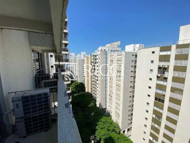 Apartamento para Venda em Guarujá/SP Pitangueiras 3 Quartos