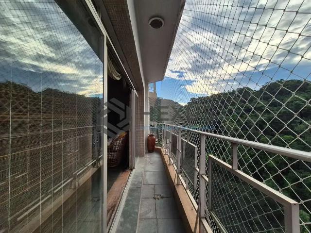 Apartamento para Venda em Guarujá/SP Pitangueiras 3 Quartos