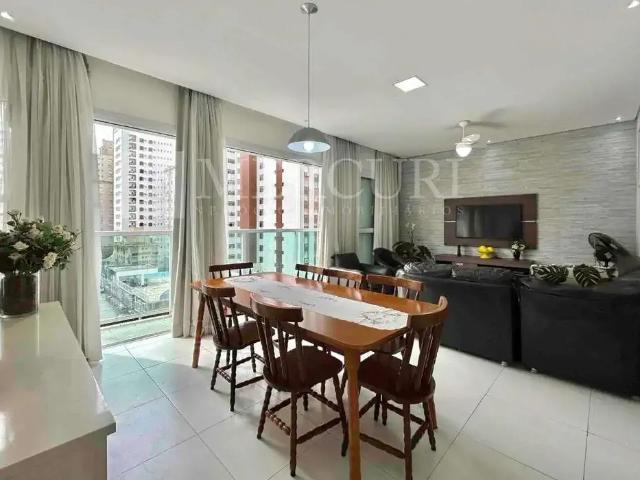 Apartamento para Venda em Guarujá/SP Pitangueiras 3 Quartos