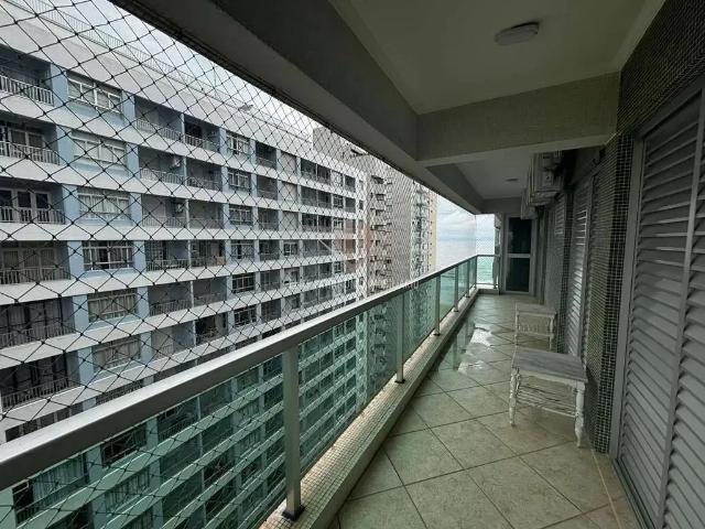 Apartamento para Venda em Guarujá/SP Pitangueiras 3 Quartos