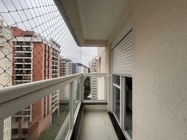 Apartamento para Venda em Guarujá/SP Pitangueiras 3 Quartos
