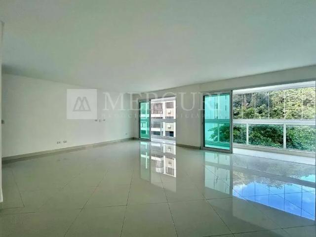 Apartamento para Venda em Guarujá/SP Pitangueiras 3 Quartos